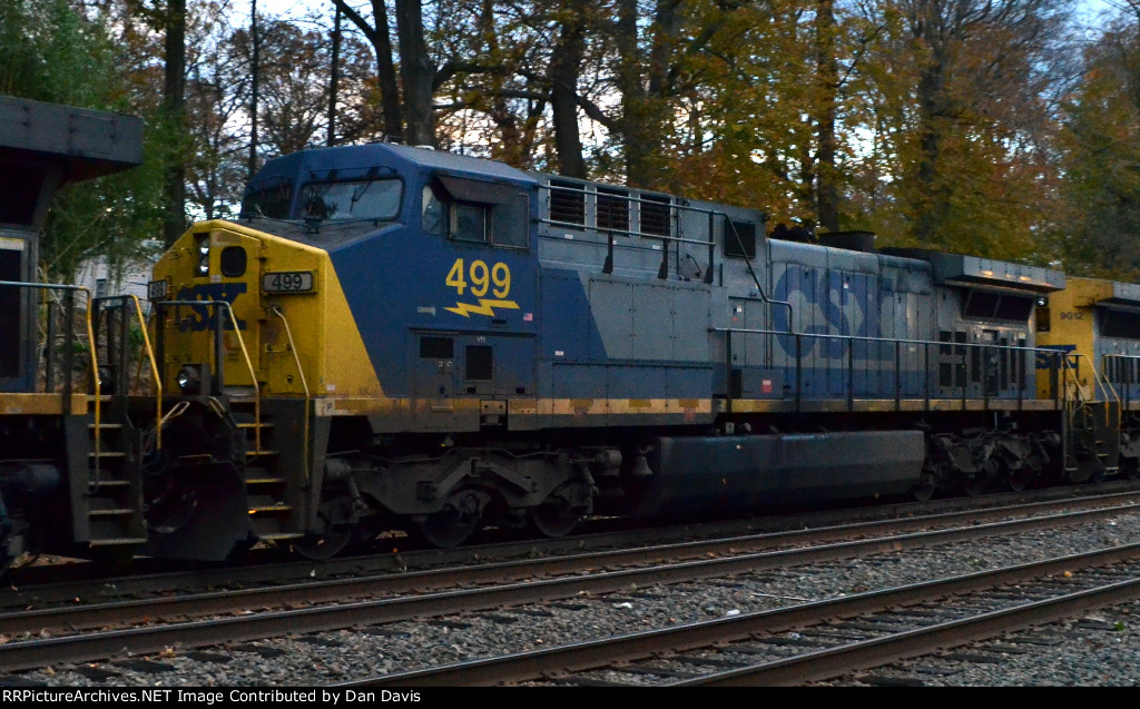 CSX AC44CW 499 on Q034-02